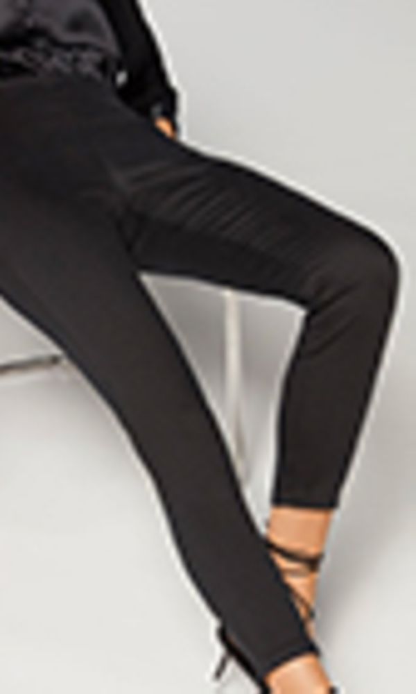 Trendy Swimwear, Legwear & Socks⎹ Calzedonia